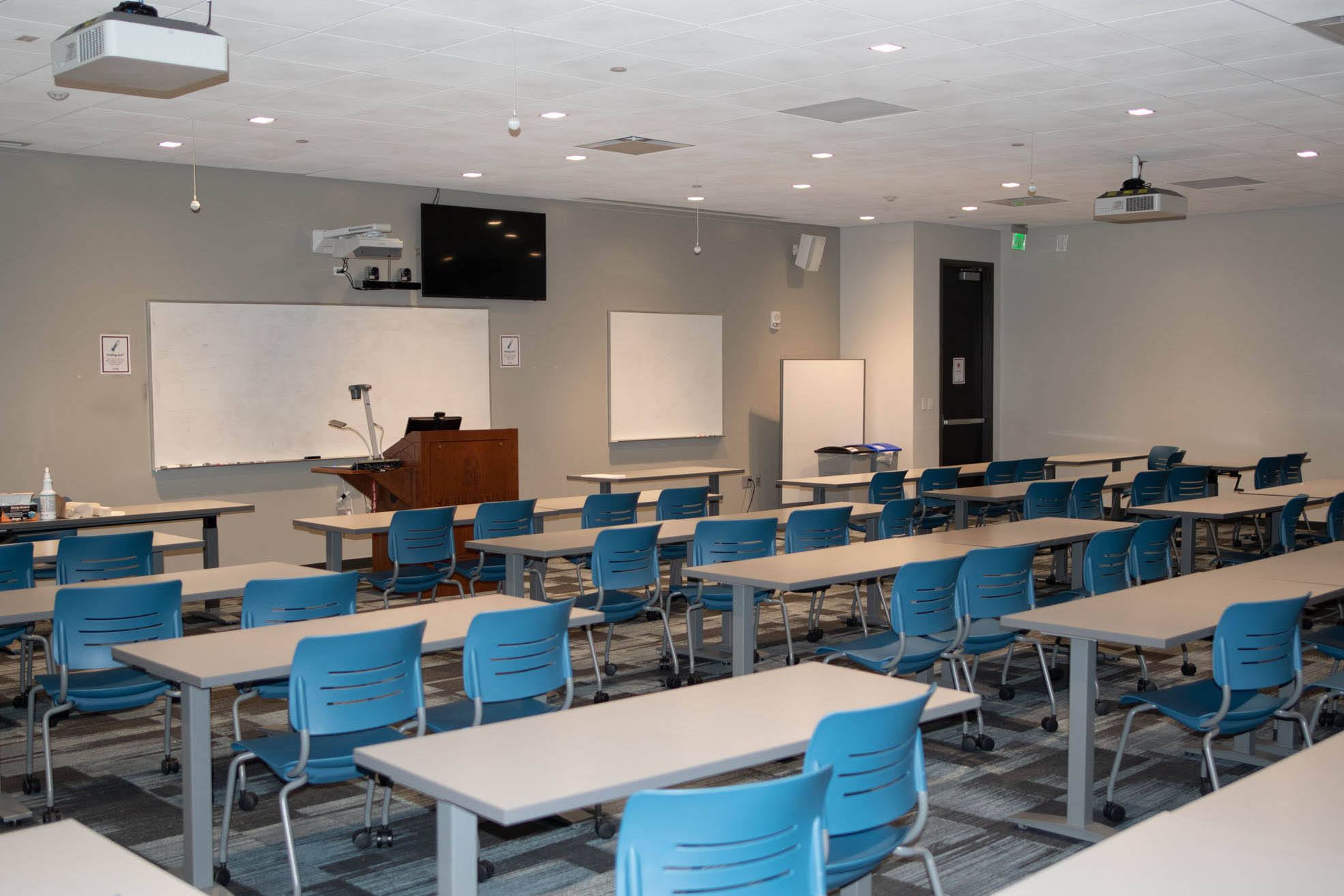 Student Spaces - Molinaroli College of Engineering and Computing ...