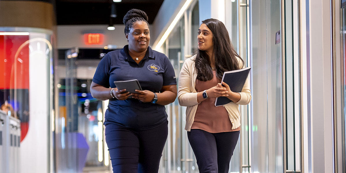 Unique program strengthens relationship between USC and Boeing ...