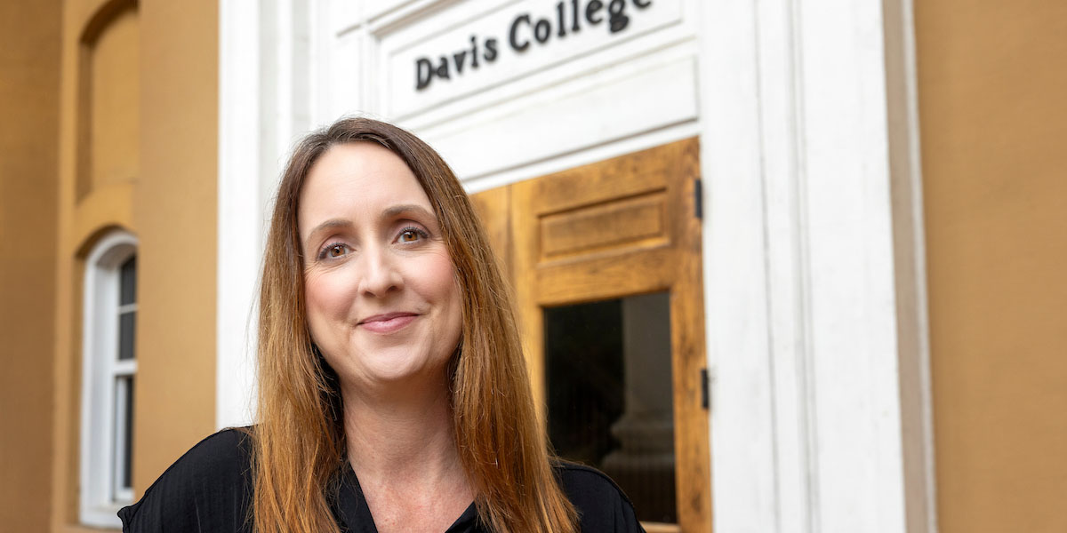 New information science professor defies librarian stereotype - USC ...