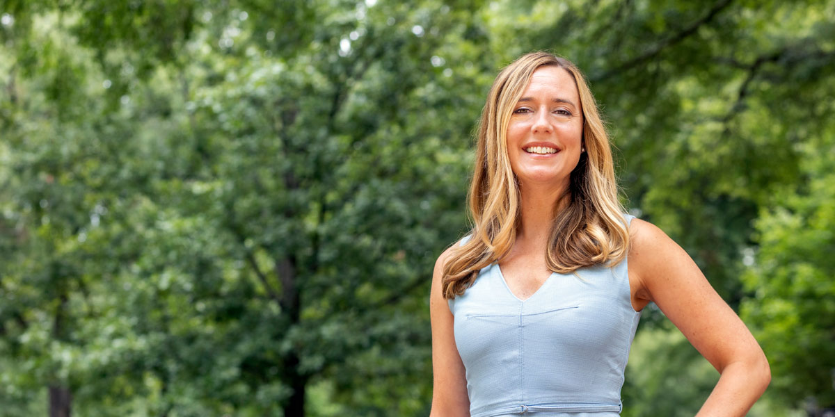 Garnet Apple Award: Christina Cox - USC News & Events | University of ...